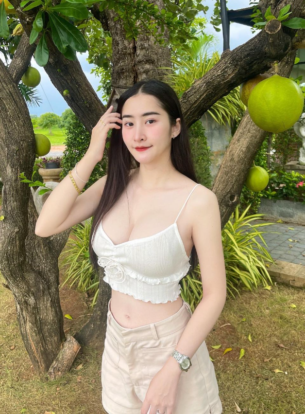 พลอย ศุภาพิชญ์ สาวสวย หุ่นเซ็กซี่ อวบอั๋น เต็มไม้เต็มมือ คลิกเลย 18+